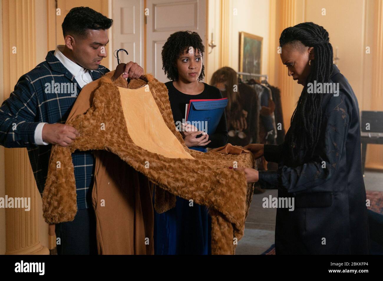 DISPATCHES FROM ELSEWHERE, from left: Mauricio Hidalgo, Leah Dowdy ...