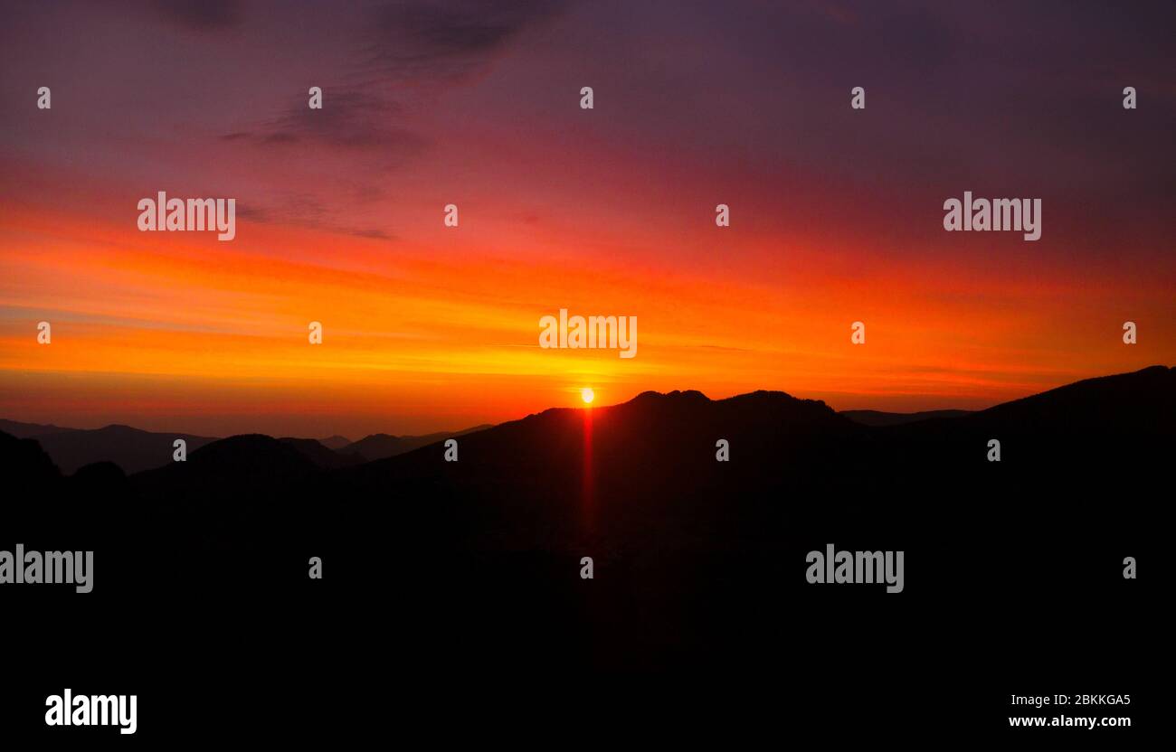Beautiful Colorful Colorado Mountain Sunrise Stock Photo - Alamy