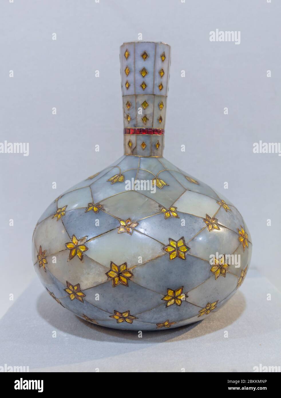 Jade flask, Surahi, Mughal, 18th century, Museum, Delhi, India Stock ...