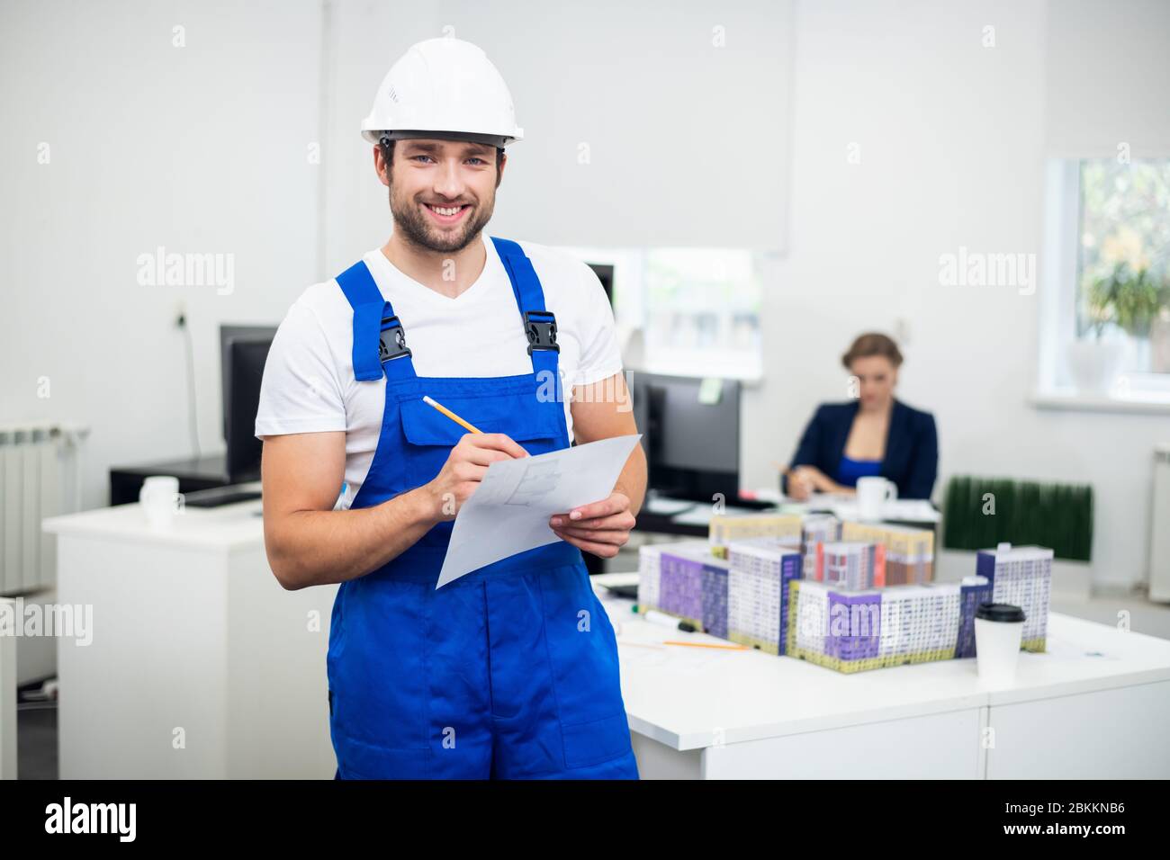 Construction worker taking notes hi-res stock photography and images ...
