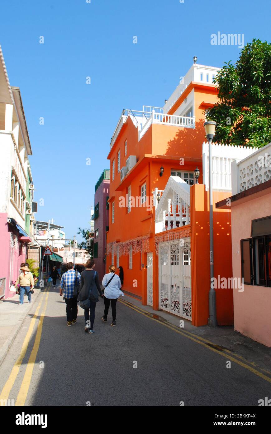 Beachfront house hi-res stock photography and images - Alamy
