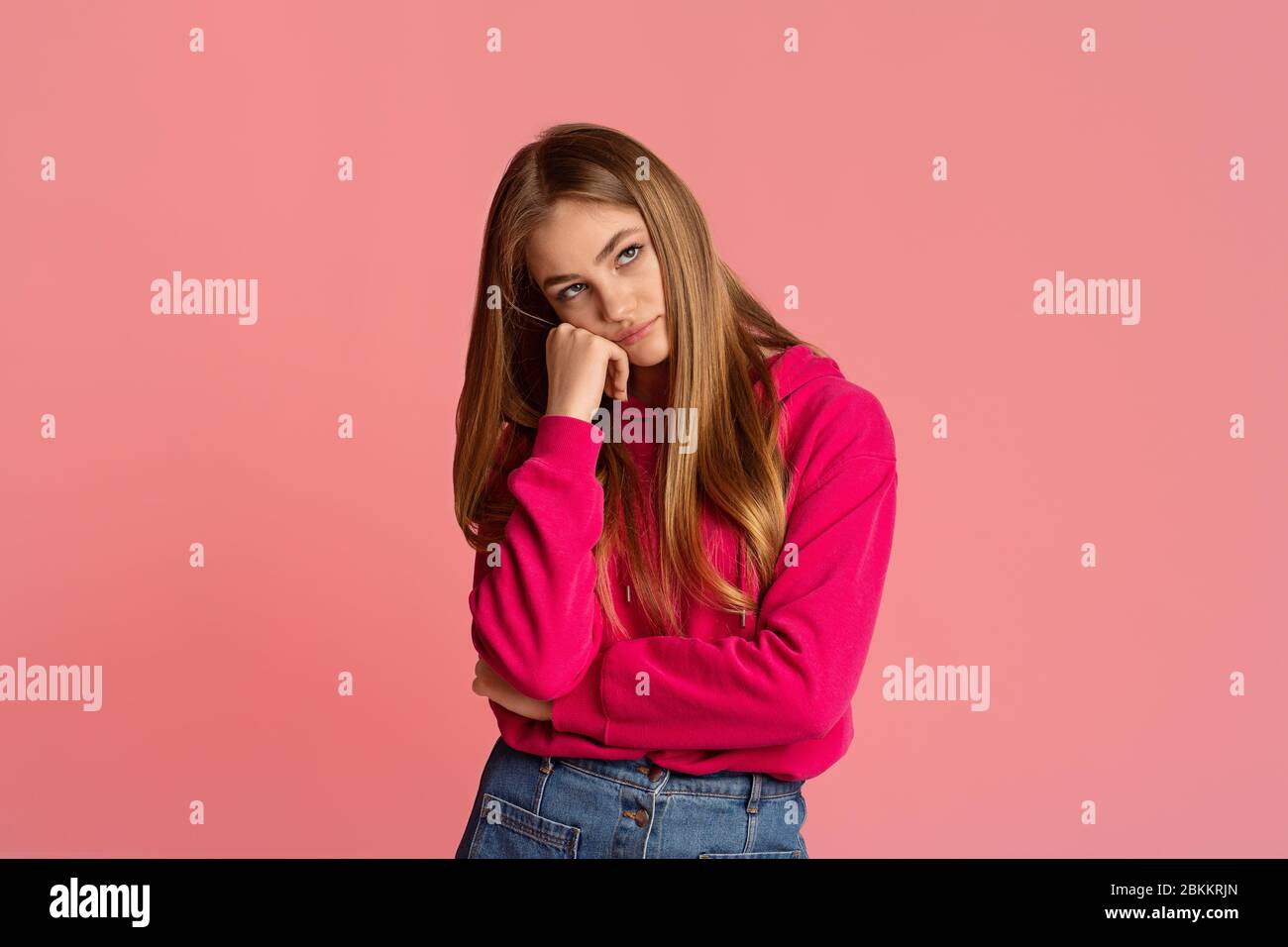 Hand at cheek hi-res stock photography and images - Alamy
