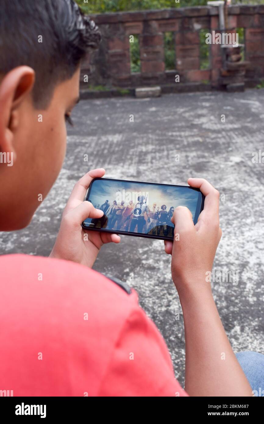 Mobile game played on android device (feature phone or smart phone ...