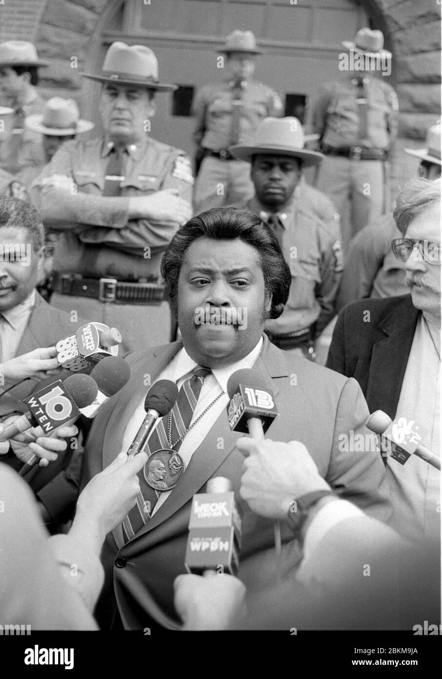 Al sharpton Black and White Stock Photos & Images - Alamy