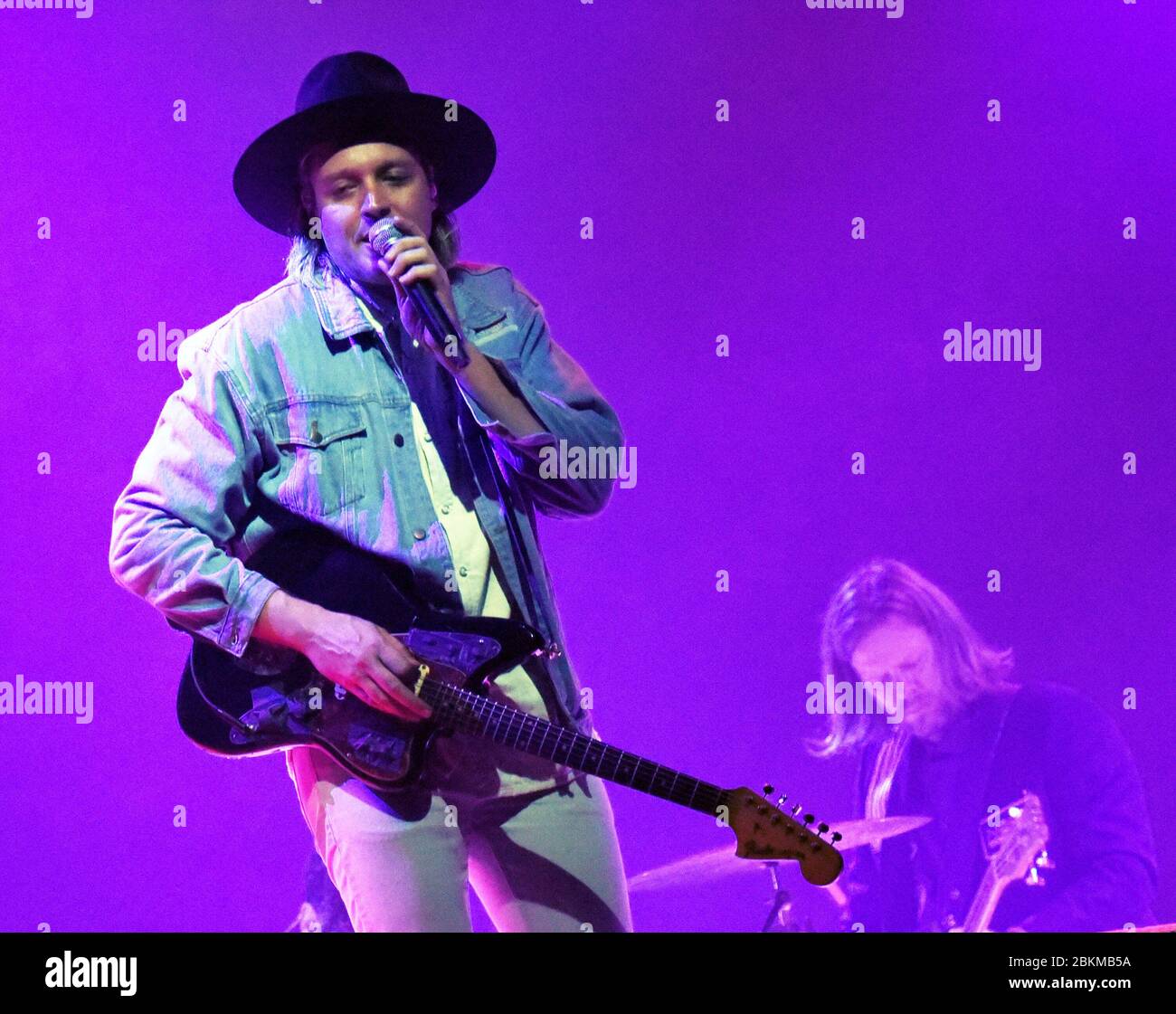 Tim kingsbury hi-res stock photography and images - Alamy