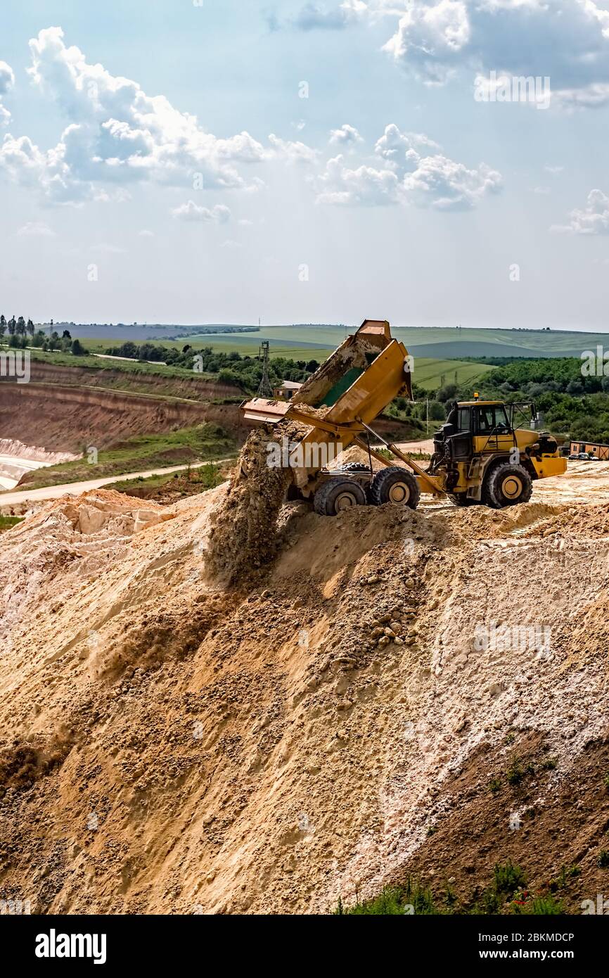 Kaolin mine white hi-res stock photography and images - Alamy
