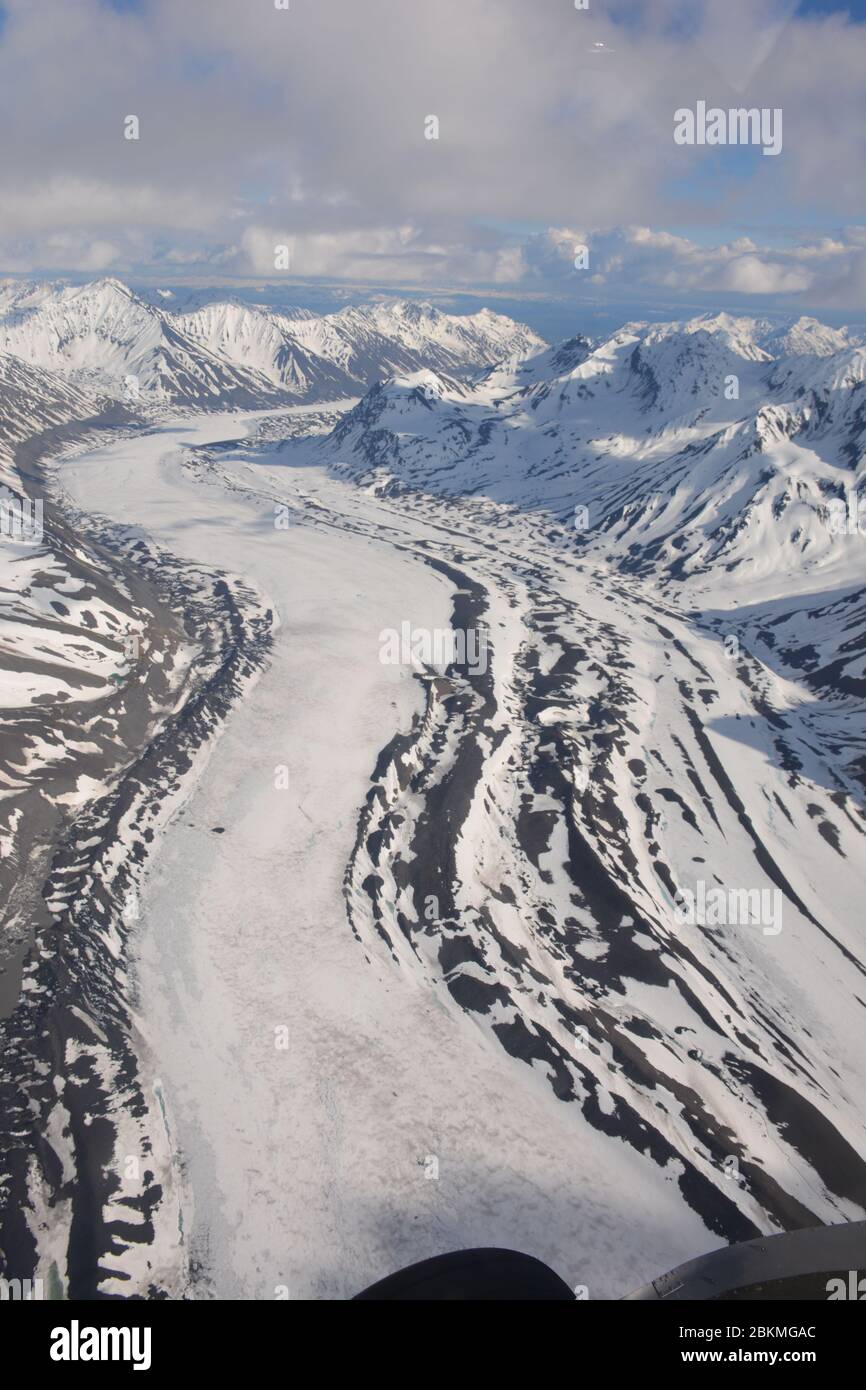 A small plane flightseeing tour operated by Fly Denali lands on the ...