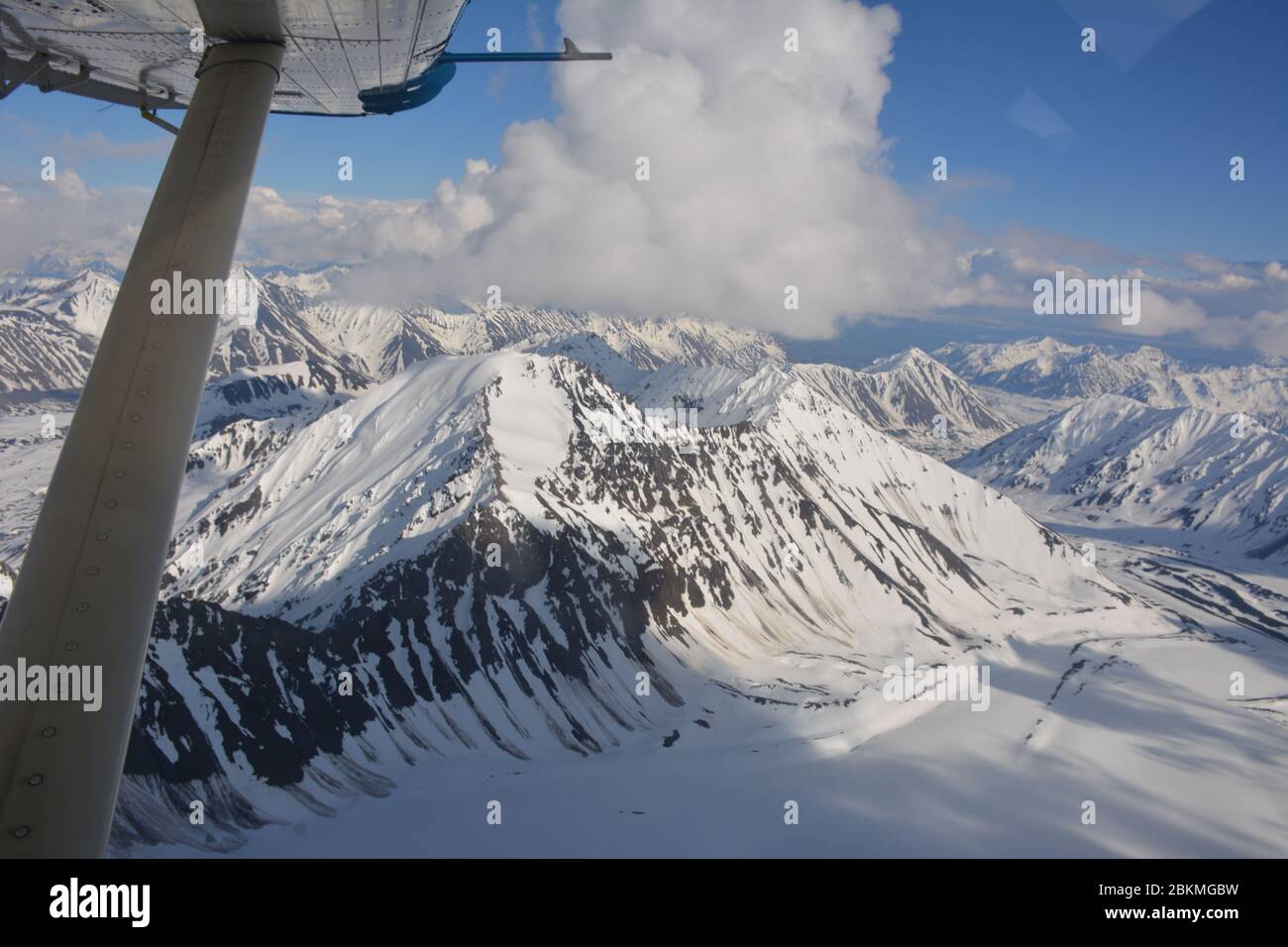 A small plane flightseeing tour operated by Fly Denali lands on the ...