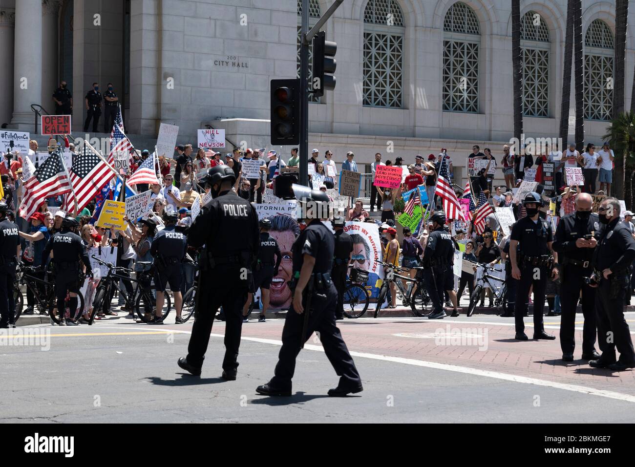 Los Angeles, CA/USA - May 1 2020: Police keep control on COVID-19 ...