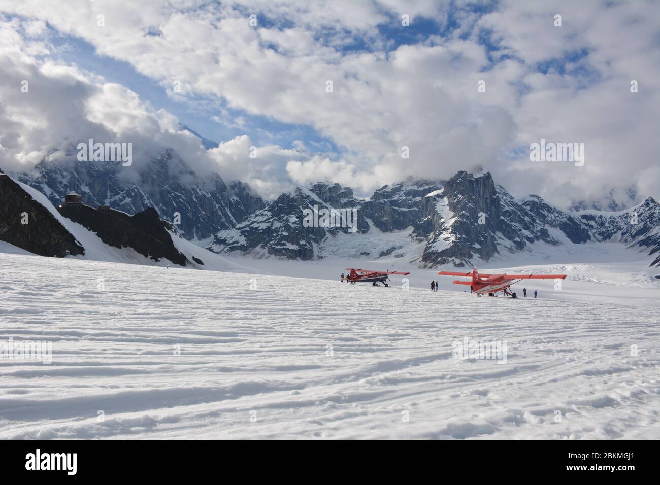 A small plane flightseeing tour operated by Fly Denali lands on the ...