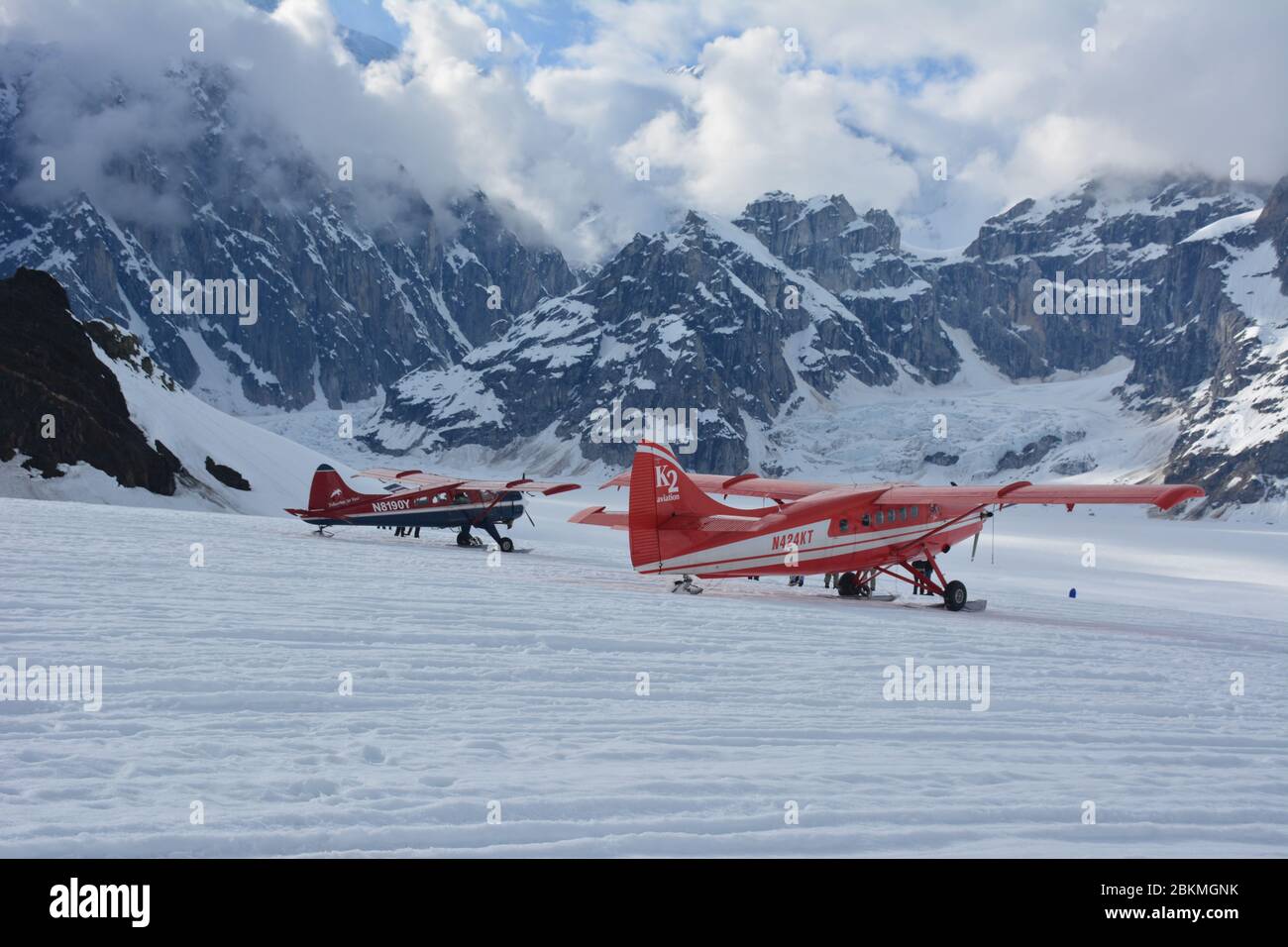 A small plane flightseeing tour operated by Fly Denali lands on the ...