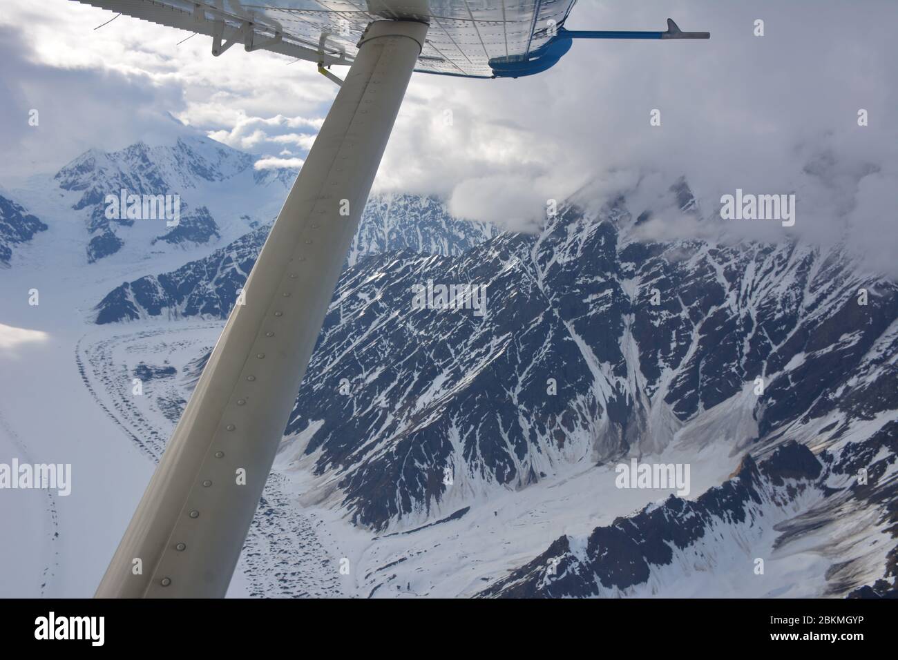 A small plane flightseeing tour operated by Fly Denali lands on the ...