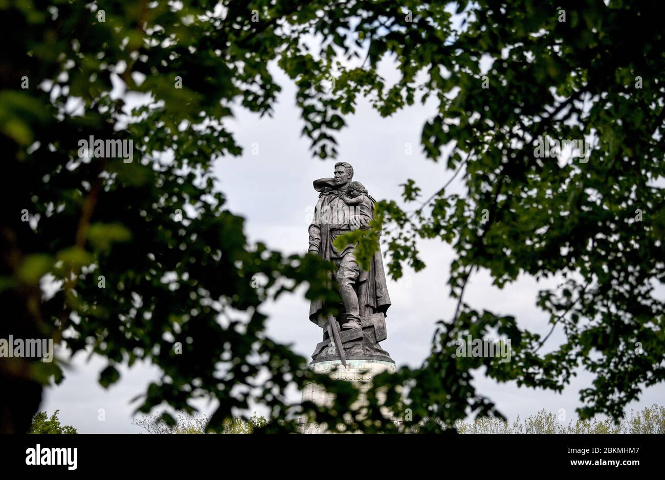Berlin, Germany. 04th May, 2020. The sculpture "The Liberator" at the ...