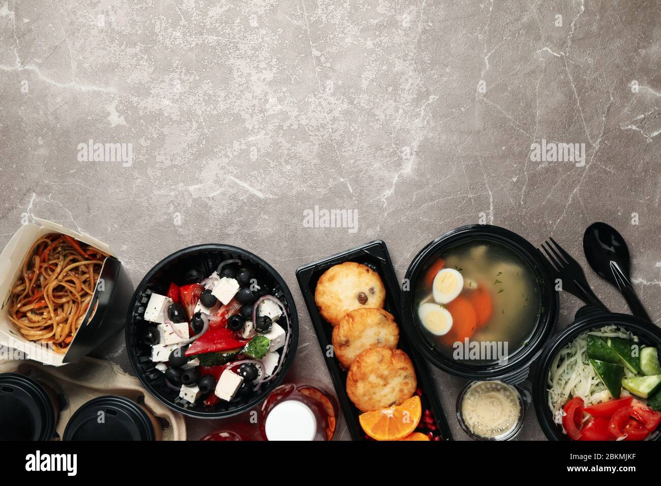 Kitchen table lunch boxes hi-res stock photography and images - Alamy