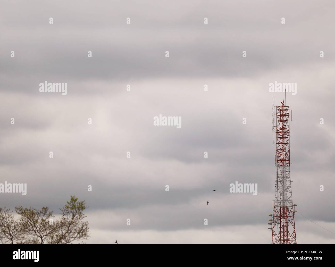 Communication mast rain hi-res stock photography and images - Alamy