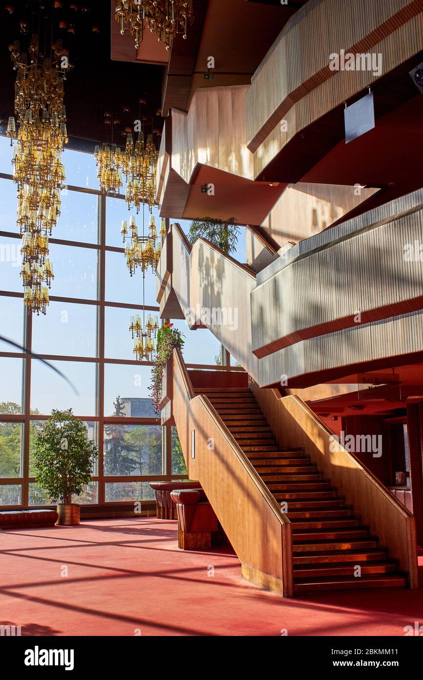 Stairway in huge open space hall in modernism style building Stock ...