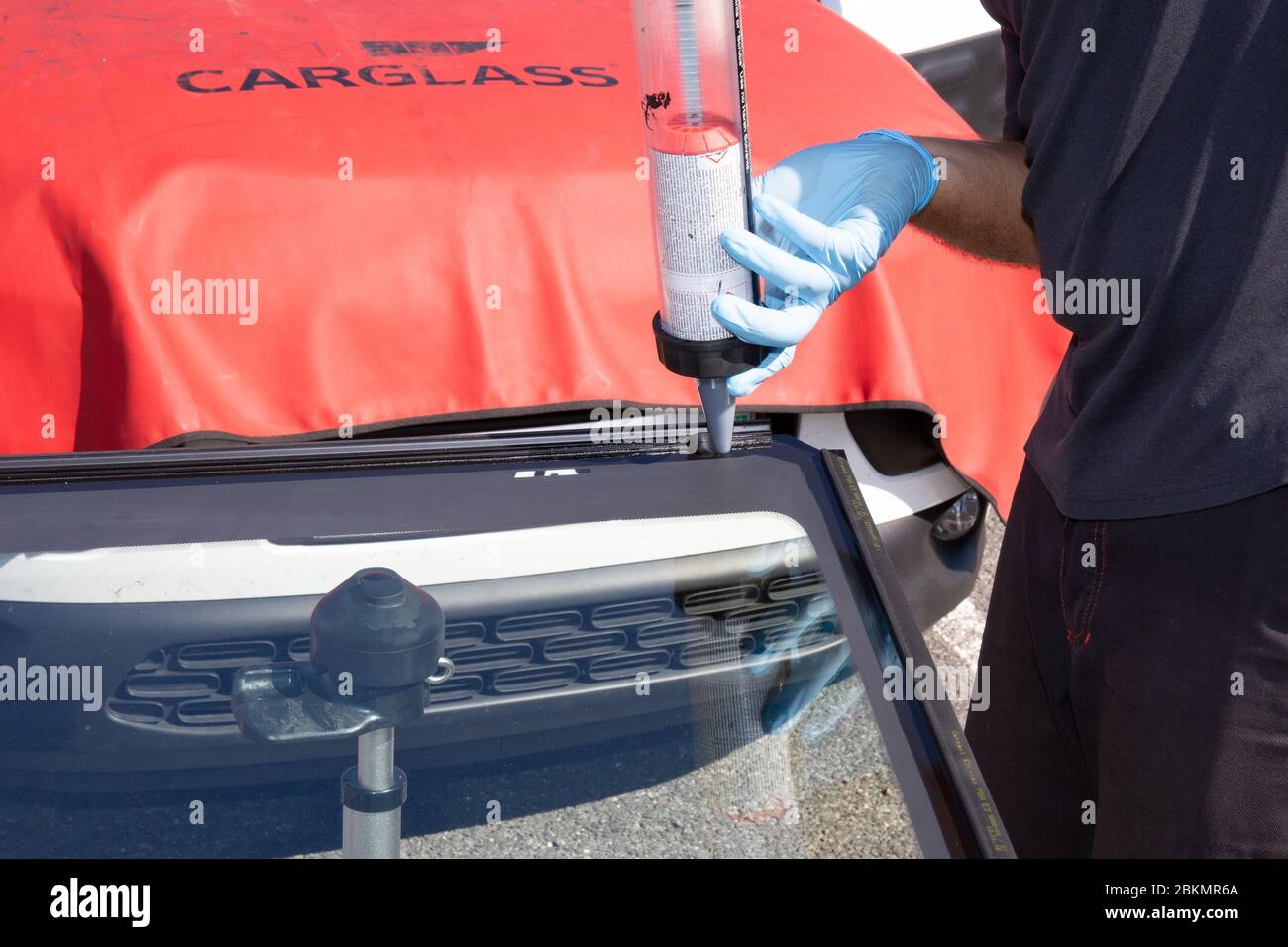 Sho repair hi-res stock photography and images - Alamy