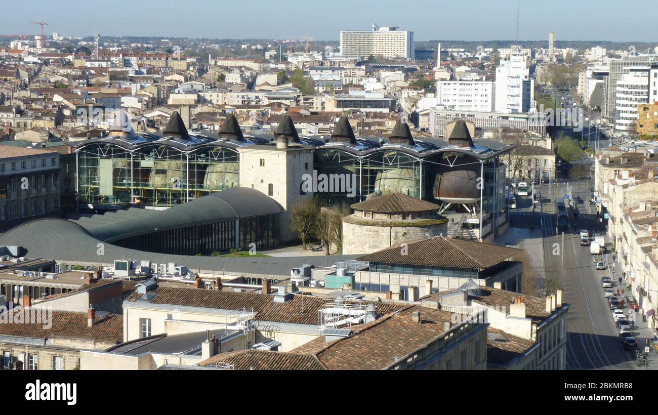 Court building architecture bordeaux hi-res stock photography and ...