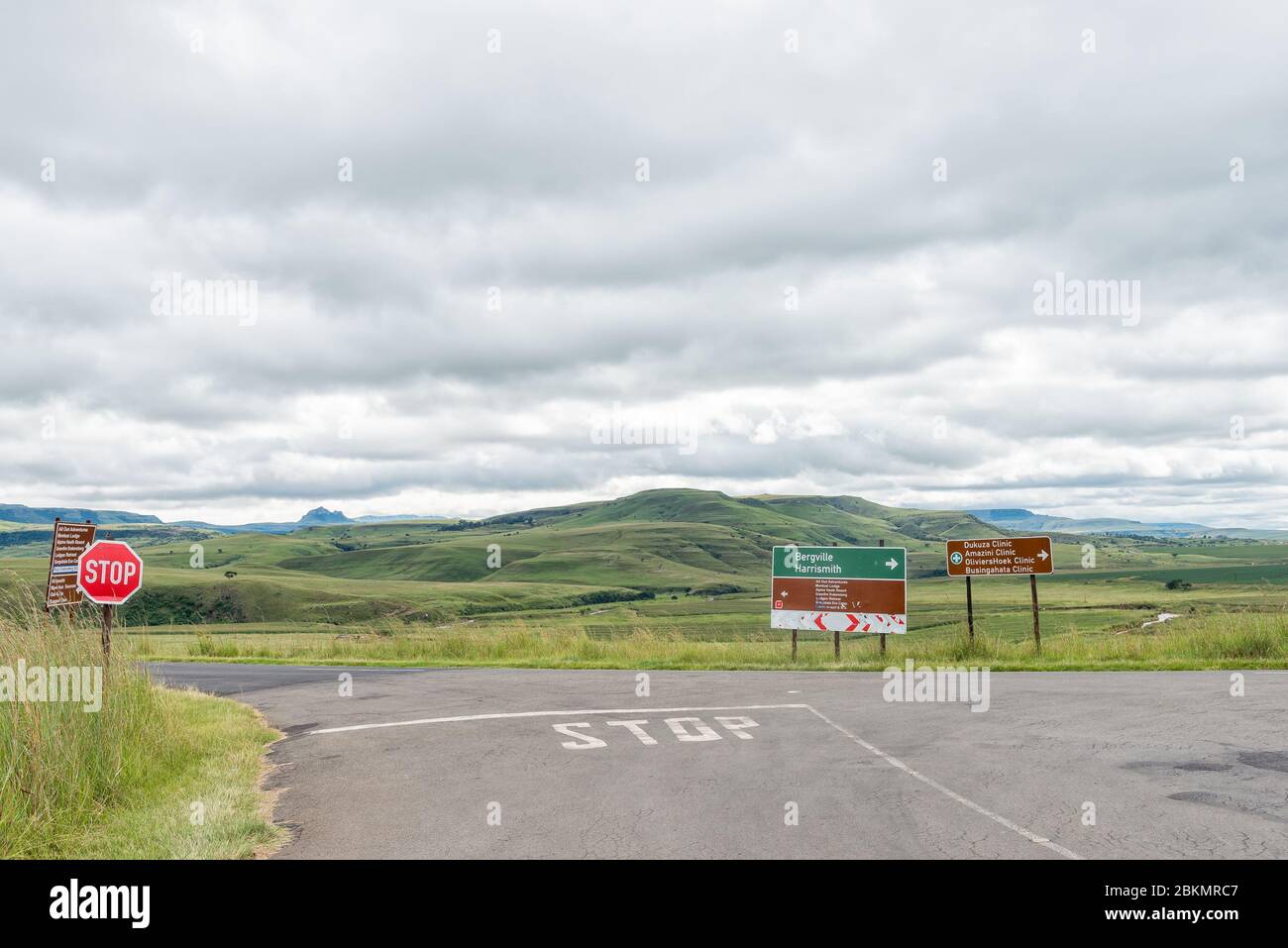 Intersection road sign south african hi-res stock photography and ...