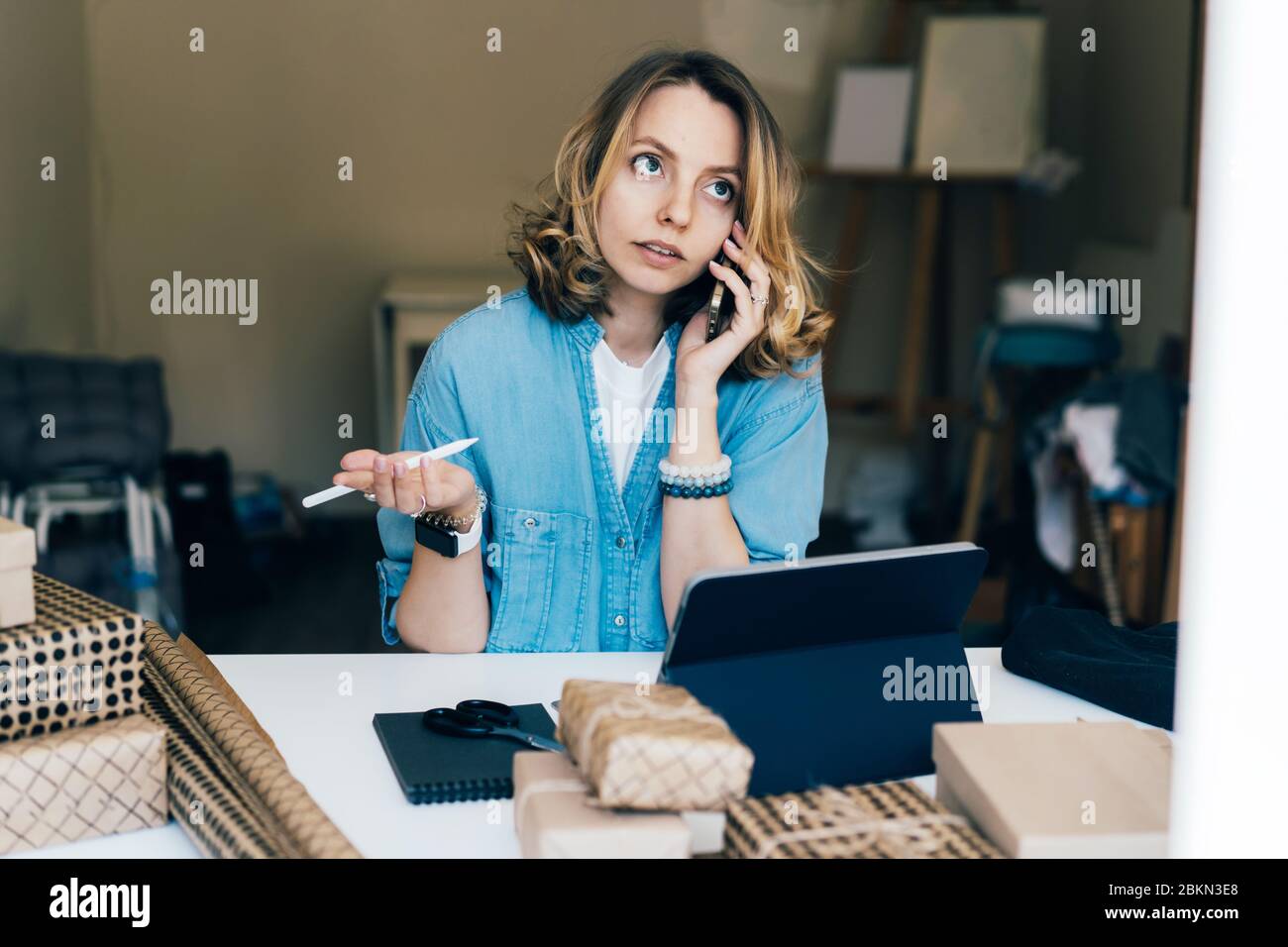 Shock telephone office hi-res stock photography and images - Alamy