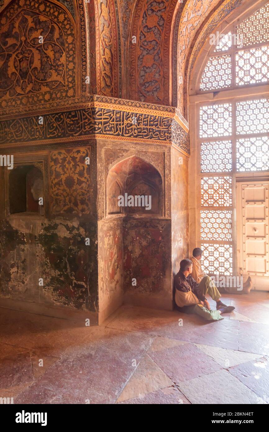 Akbars Tomb Interior
