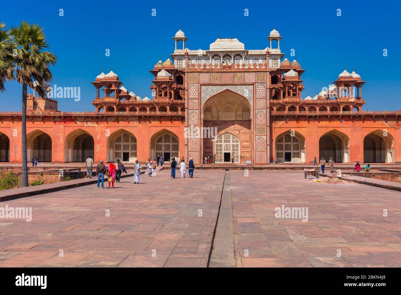 Akbar's tomb, 1613, Sikandra, Uttar Pradesh, India Stock Photo - Alamy