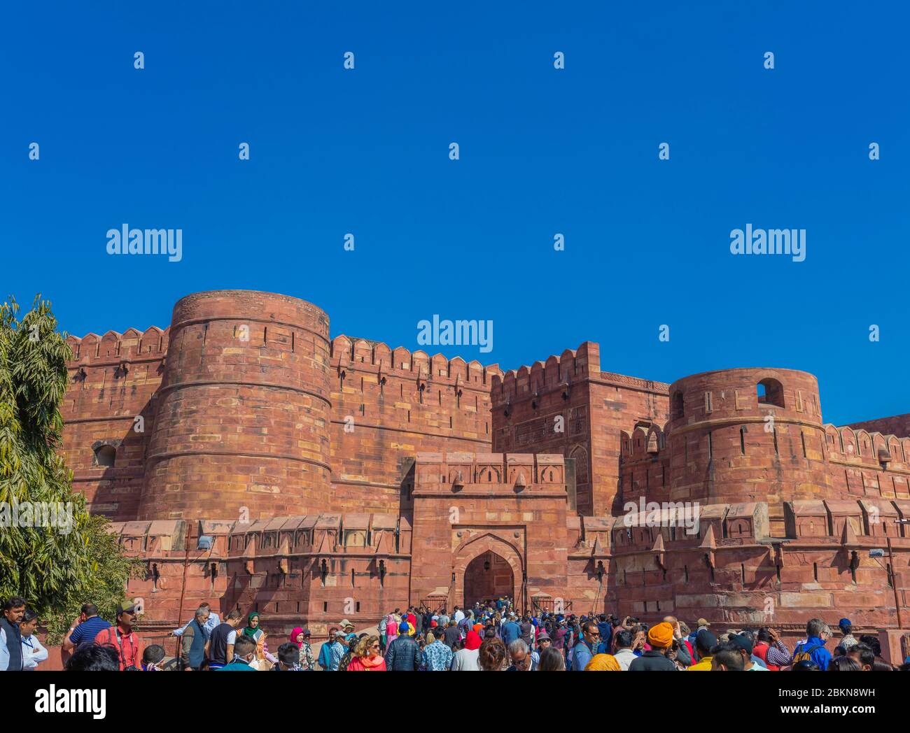 Entrance of agra fort hi-res stock photography and images - Alamy