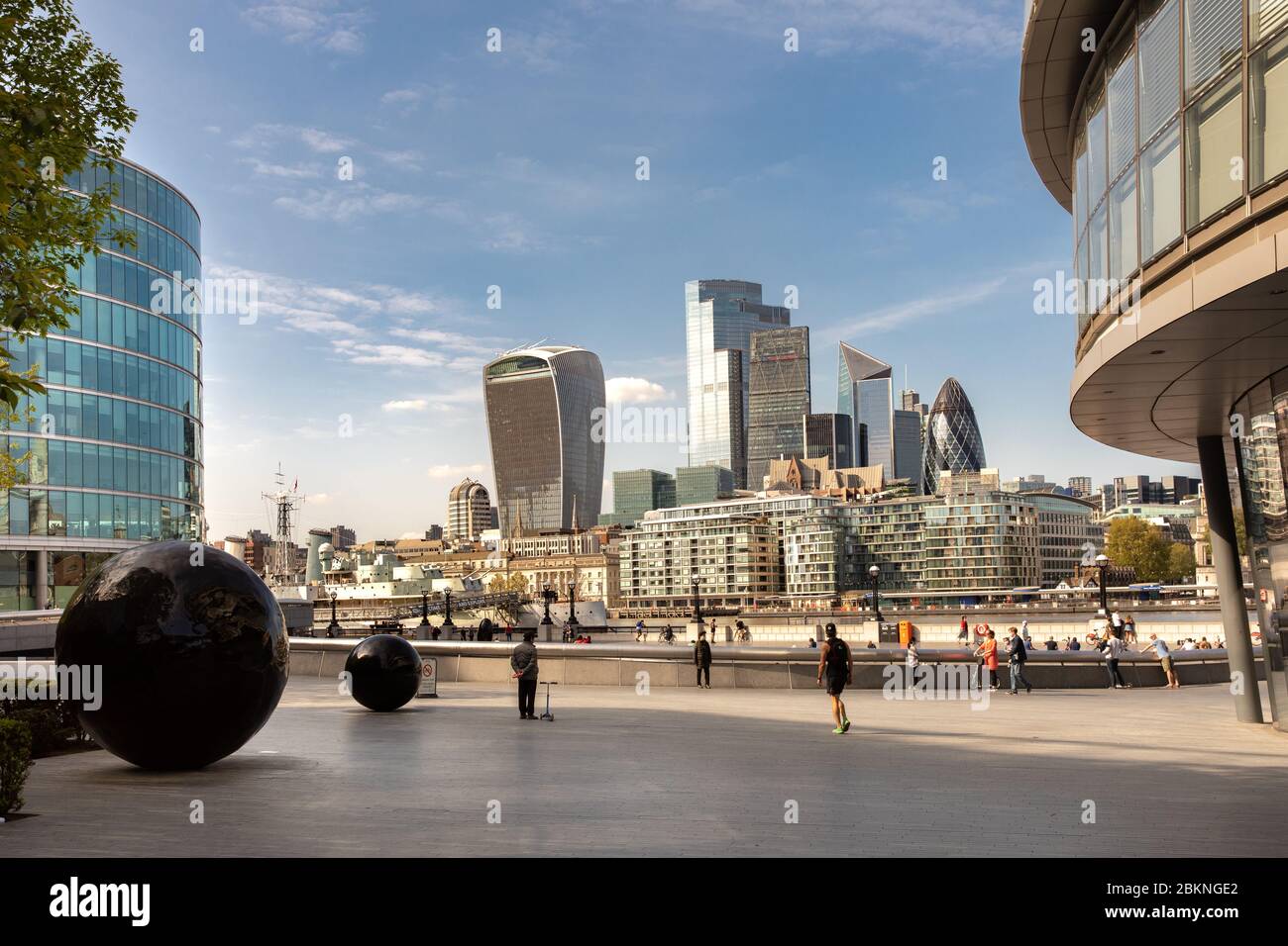 City of londons financial district hi-res stock photography and images ...