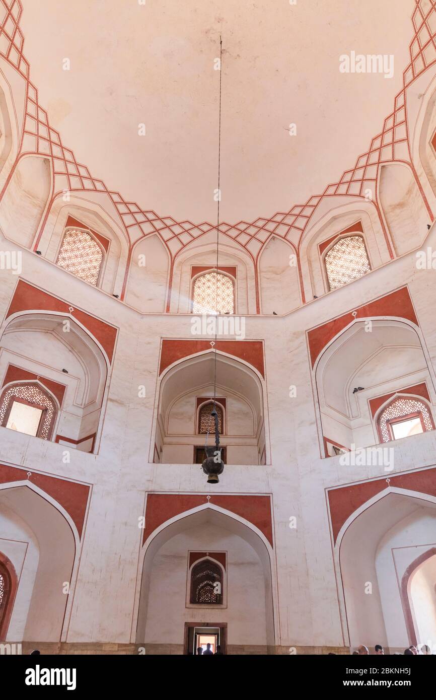 Humayun's tomb interior, Delhi, India Stock Photo - Alamy