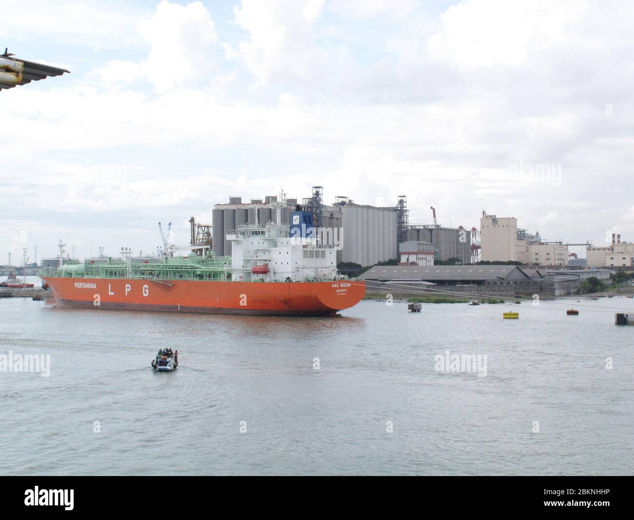 Lng tanker indonesia hi-res stock photography and images - Alamy