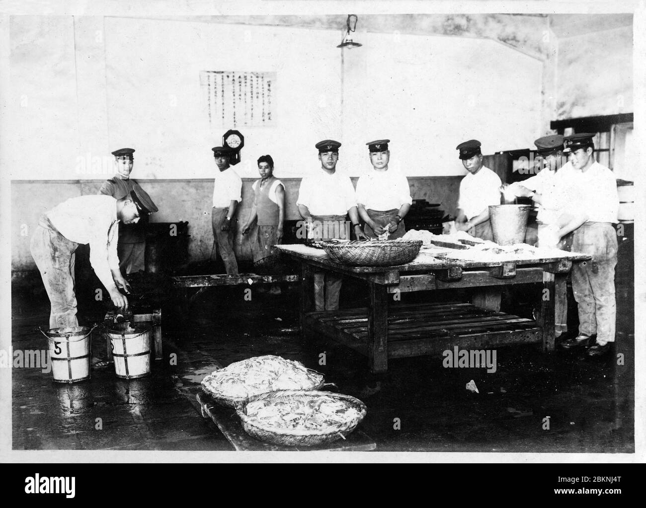 Kitchen japan 1920s hi-res stock photography and images - Alamy