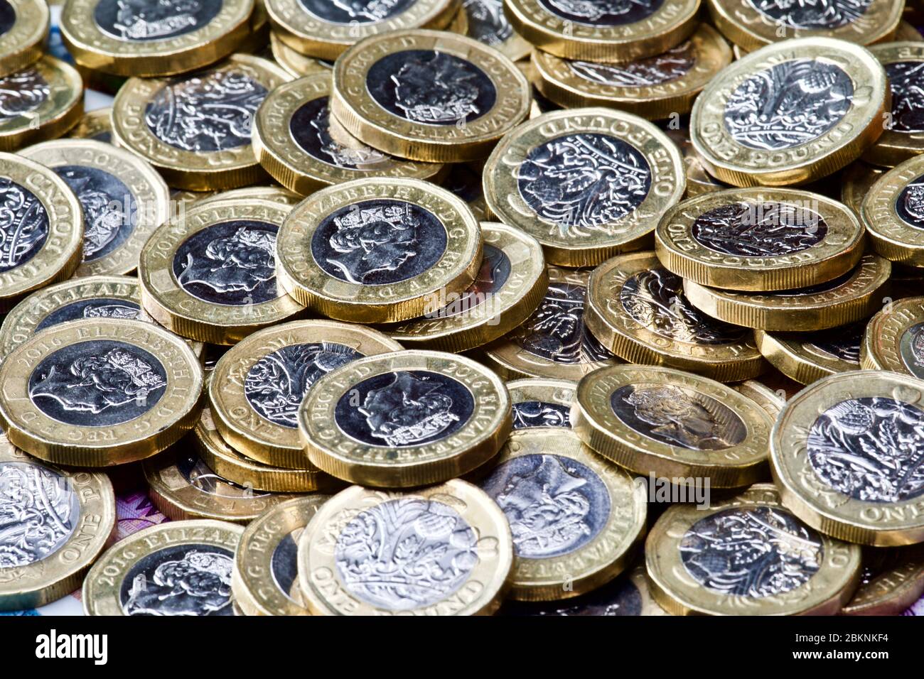British One Pound Coins Stock Photo - Alamy