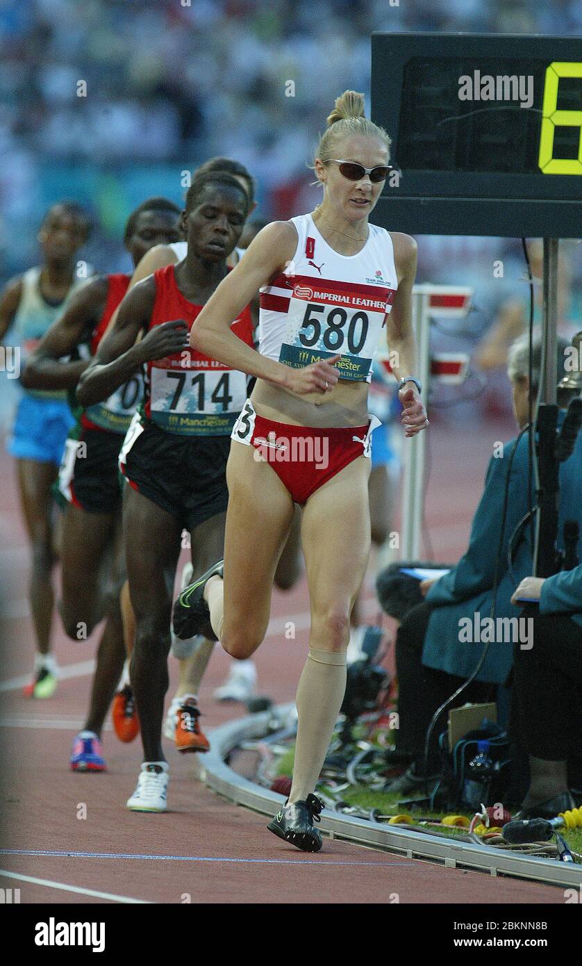 MANCHESTER - JULY 28: Paula RADCLIFFE of England compete in Women's ...