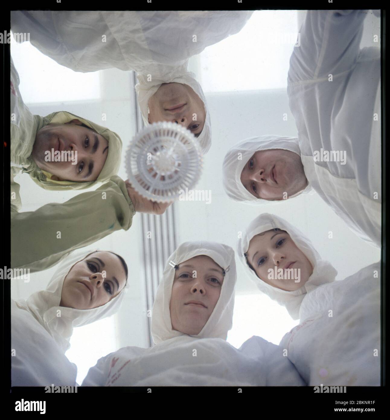 MAKING COMPUTER CHIPS Stock Photo - Alamy