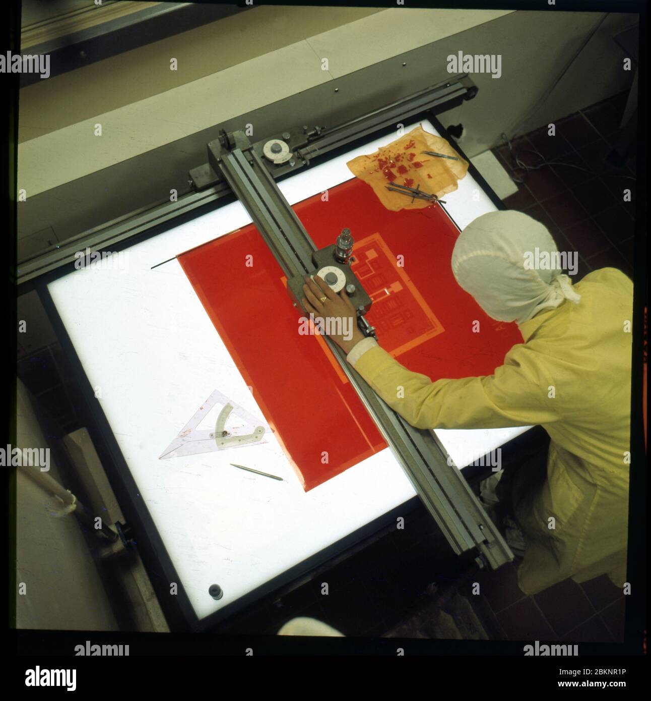 MAKING COMPUTER CHIPS Stock Photo - Alamy