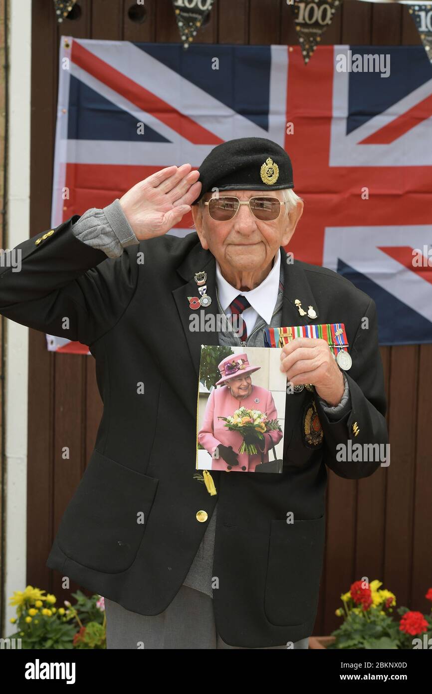 D-Day veteran Don Sheppard celebrates his 100th Birthday at his home in ...