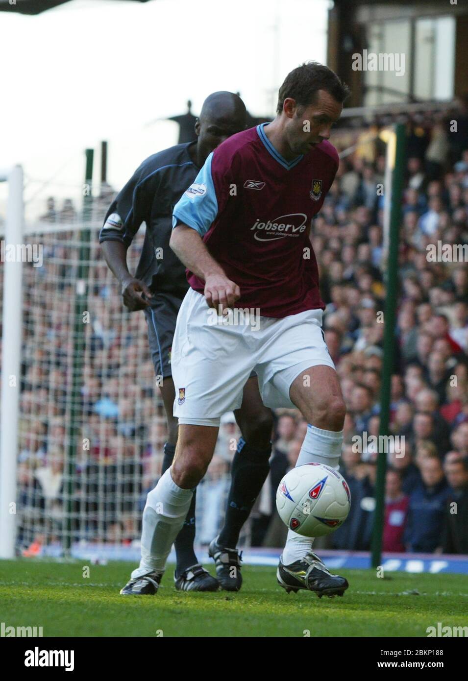 LONDON, United Kingdom, OCTOBER18: Don Hutchison of West Ham United in ...