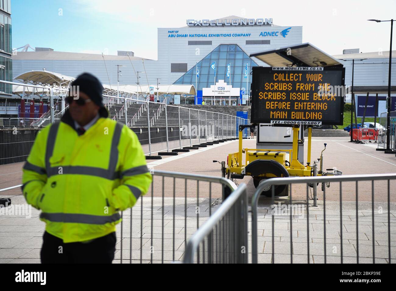 Hospital signage hi-res stock photography and images - Alamy