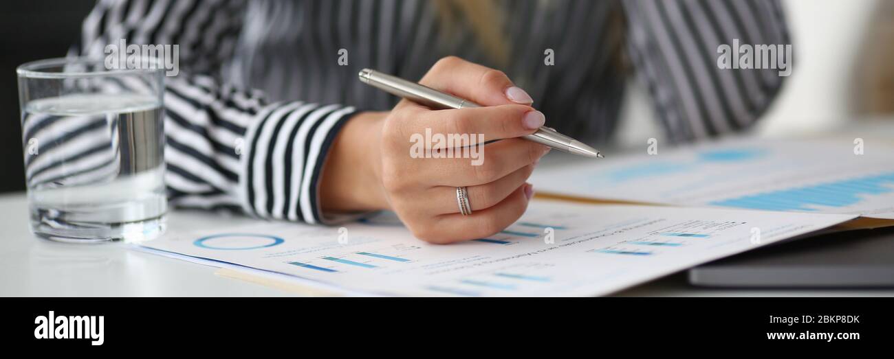 Presentable hi-res stock photography and images - Alamy