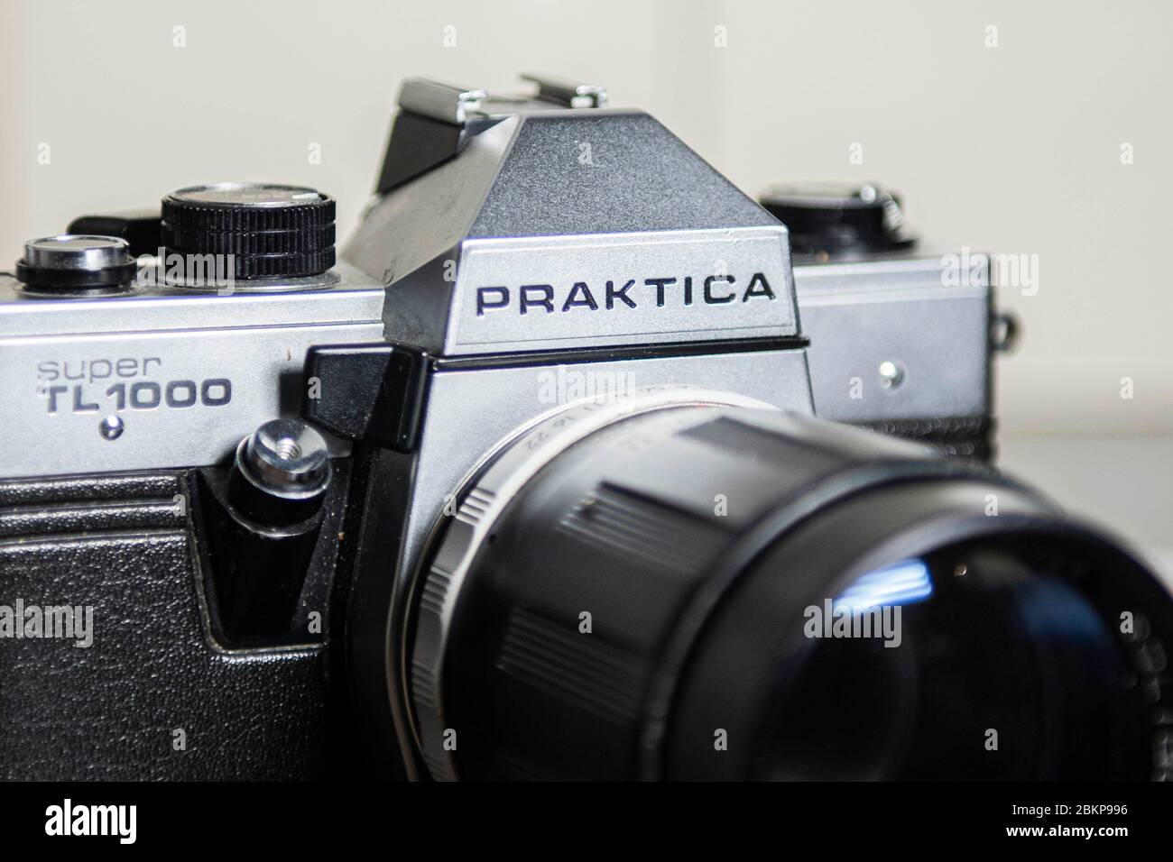 Praktica TL1000 film camera Stock Photo - Alamy