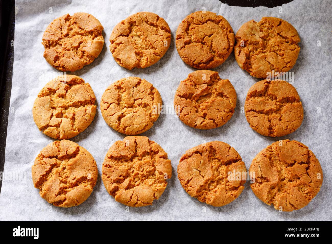 Ginger nuts hi-res stock photography and images - Alamy