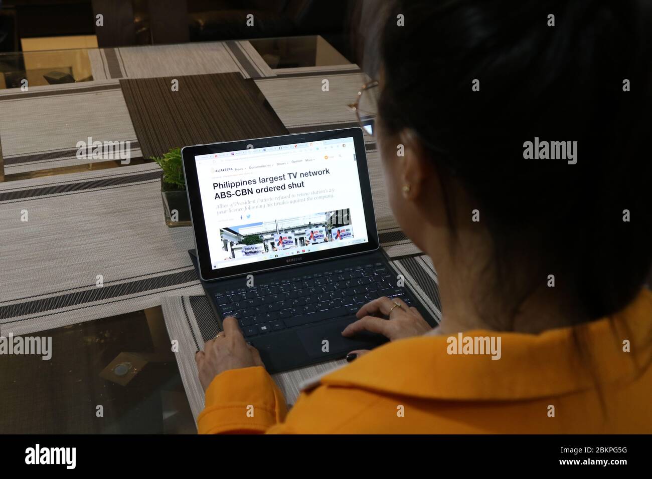 Philippine broadcast network abs cbn hi-res stock photography and ...