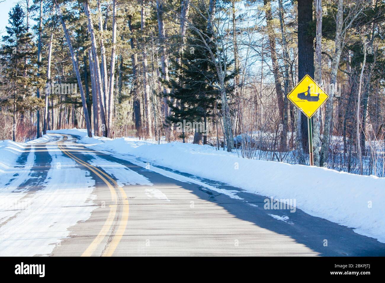 Snowmobile road sign hi-res stock photography and images - Alamy