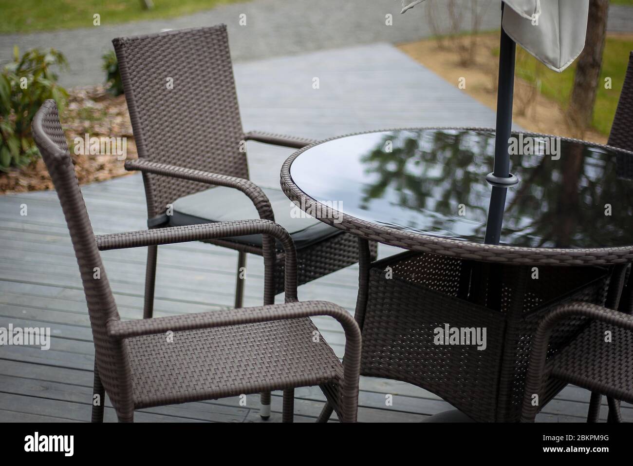Street cafe empty way table Stock Photo - Alamy