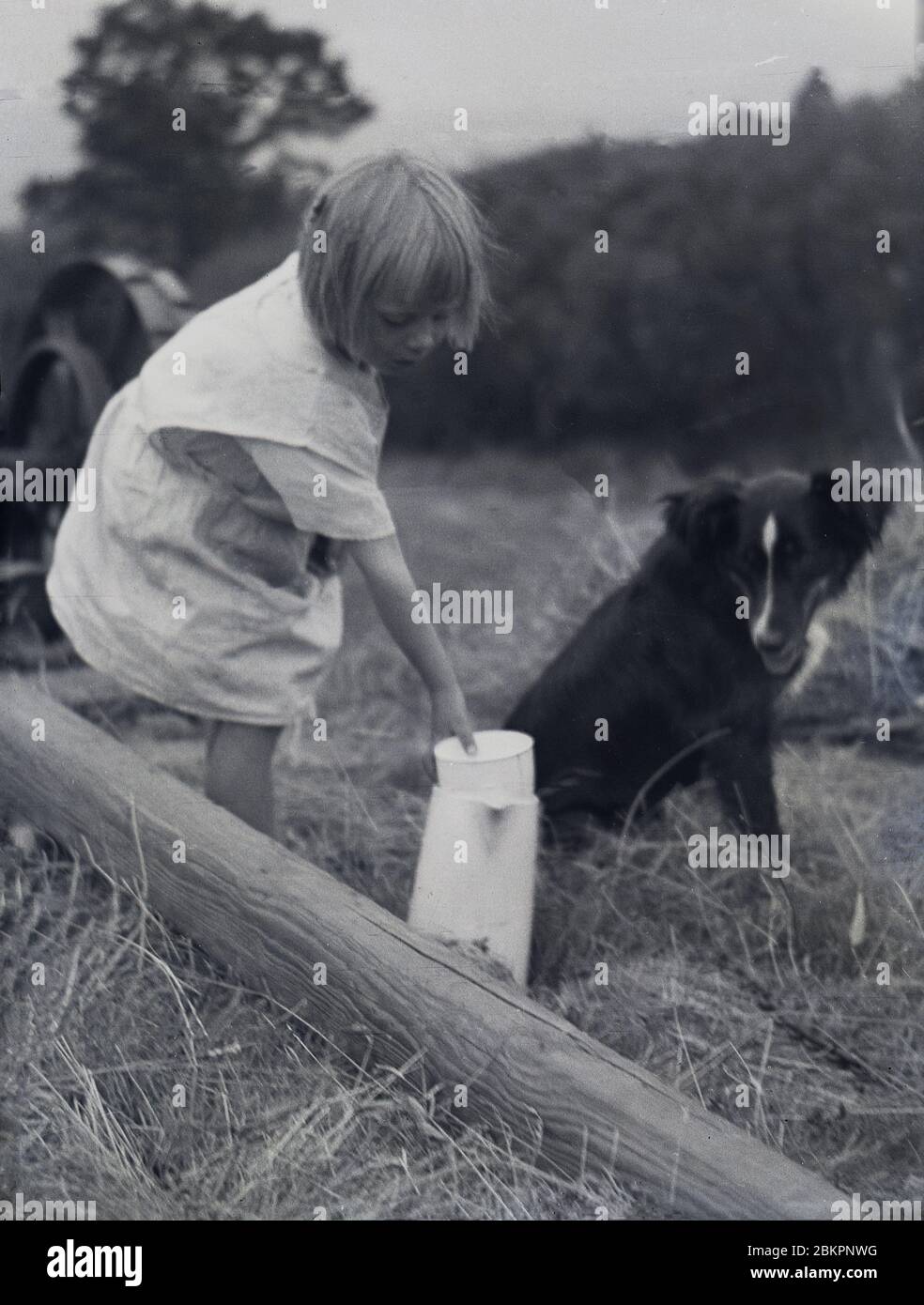 Farm uk 1930s hi-res stock photography and images - Alamy