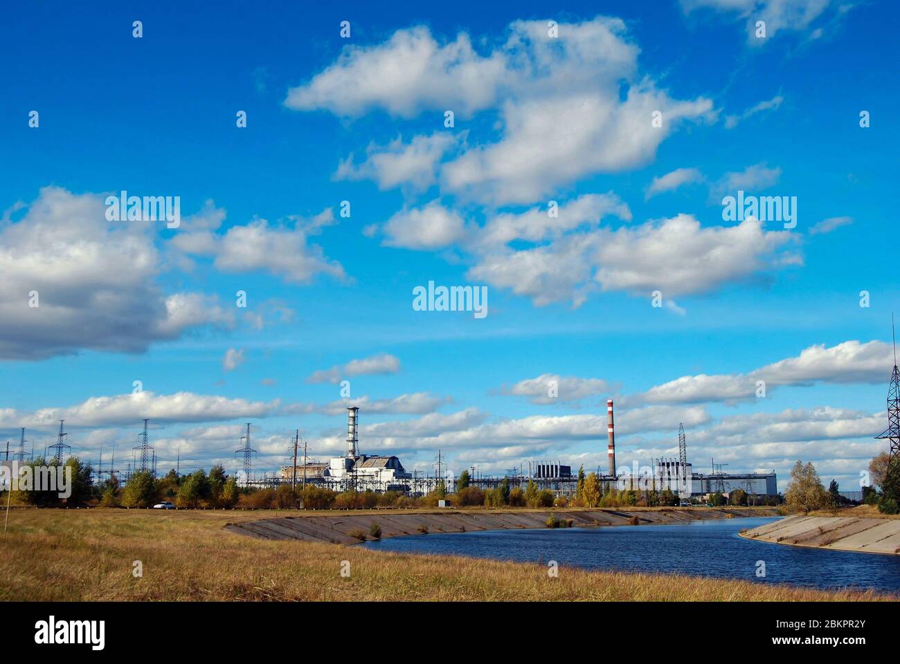 The Number 4 reactor at the Chernobyl nuclear plant that exploded on ...