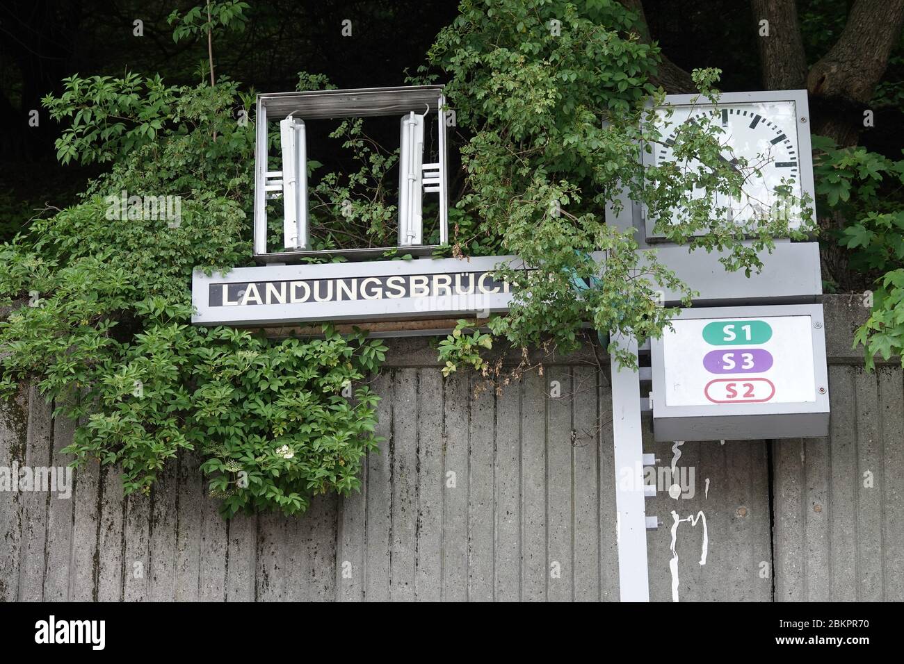 03 May 2020, Hamburg: A dismantled sign of the Landungsbrücken S-Bahn ...