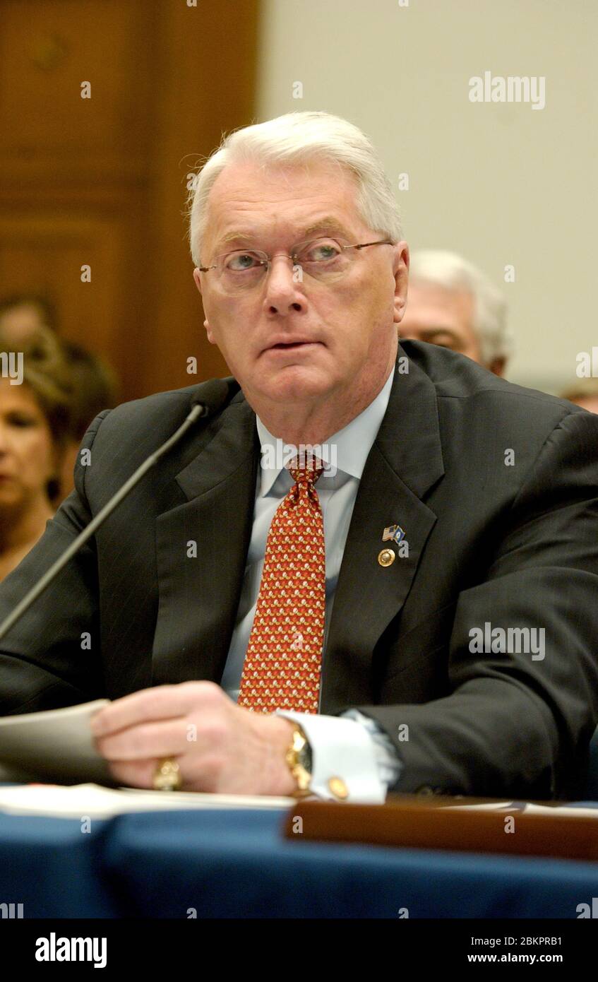 Senator jim bunning hi-res stock photography and images - Alamy
