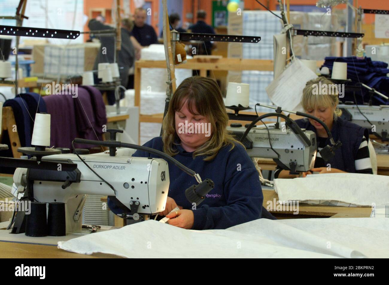 Female sewing machinist work hi-res stock photography and images - Alamy