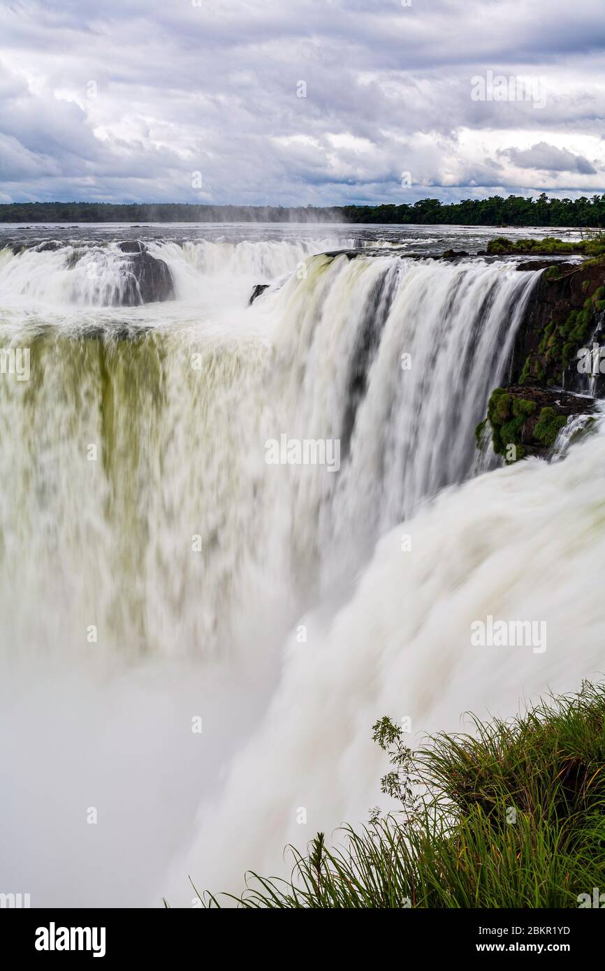 Garganta del Diablo, Devil's Throat, Iguazu National Park, Argentina Stock Photo - Alamy